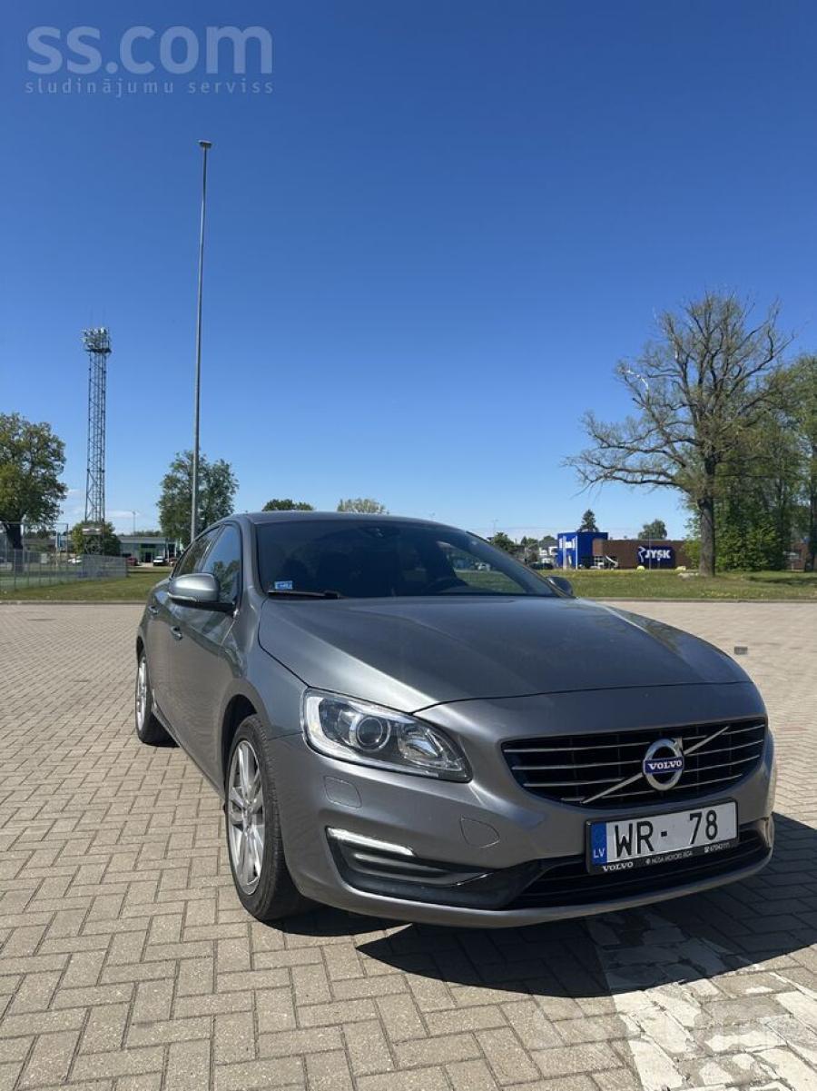 Pelēks Volvo S60 2017 Valmiera, ar dzinēja tilpumu 2.00 L un nobraukumu 155 tūkst. km par 11500 €, foto 3 vietnē AUTOMOTO.COM.LV