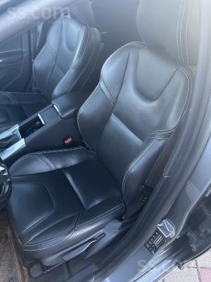 Pelēks Volvo S60 2017 Valmiera, ar dzinēja tilpumu 2.00 L un nobraukumu 155 tūkst. km par 11500 €, foto 6 vietnē AUTOMOTO.COM.LV