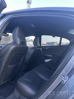 Pelēks Volvo S60 2017 Valmiera, ar dzinēja tilpumu 2.00 L un nobraukumu 155 tūkst. km par 11500 €, foto 7 vietnē AUTOMOTO.COM.LV