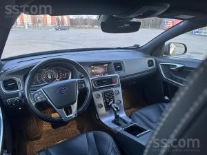 Pelēks Volvo S60 2017 Valmiera, ar dzinēja tilpumu 2.00 L un nobraukumu 155 tūkst. km par 11500 €, foto 9 vietnē AUTOMOTO.COM.LV