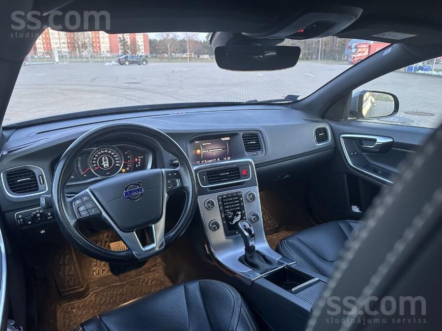 Pelēks Volvo S60 2017 Valmiera, ar dzinēja tilpumu 2.00 L un nobraukumu 155 tūkst. km par 11500 €, foto 9 vietnē AUTOMOTO.COM.LV