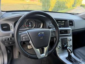 Grey Volvo S60 2017 in Kaunas, with an engine capacity of 1.97 L and mileage of 173 thousand km for 8300 €, photo 8 on AUTOMOTO.COM.LV