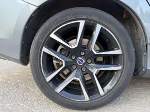 Grey Volvo S60 2017 in Kaunas, with an engine capacity of 1.97 L and mileage of 173 thousand km for 8300 €, photo 11 on AUTOMOTO.COM.LV