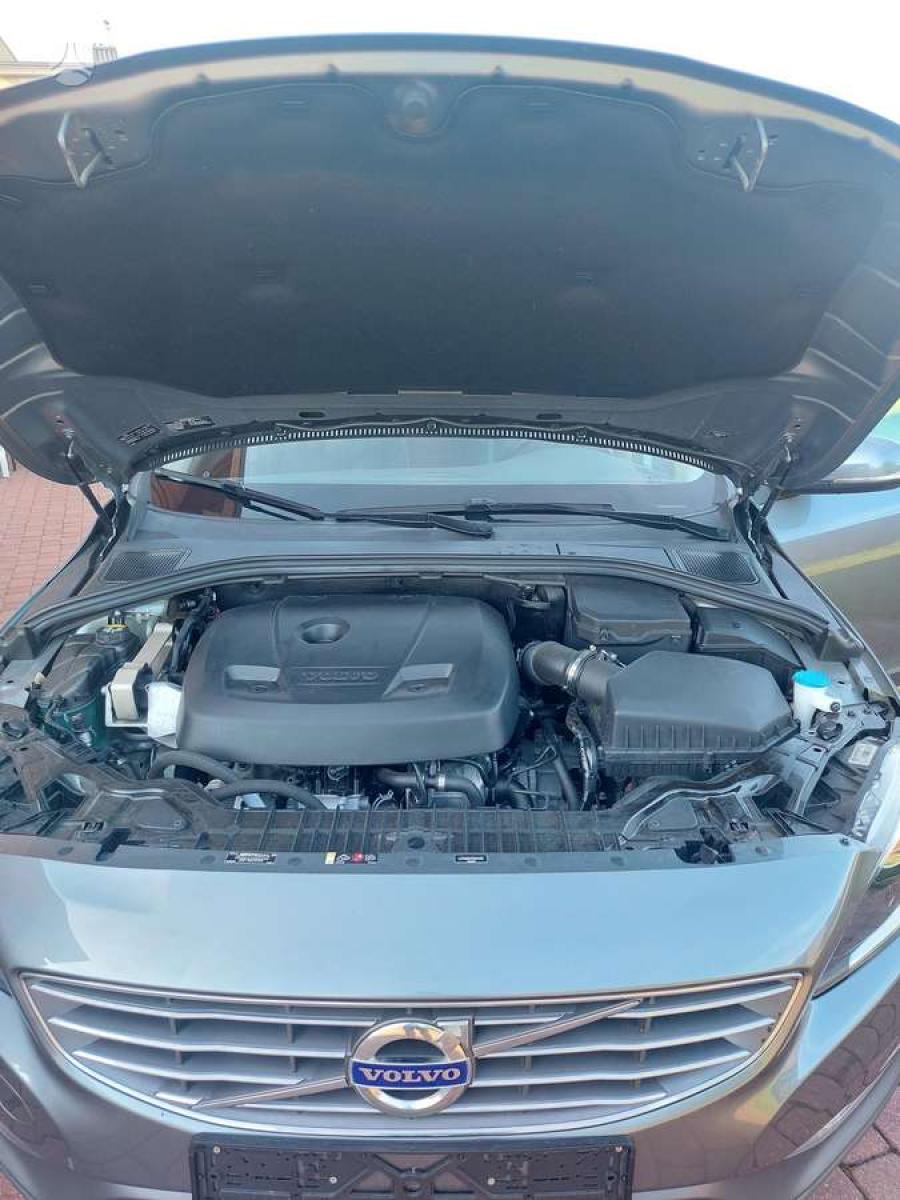 Grey Volvo S60 2017 in Klaipeda, with an engine capacity of 2.00 L and mileage of 80 thousand km for 12800 €, photo 10 on AUTOMOTO.COM.LV