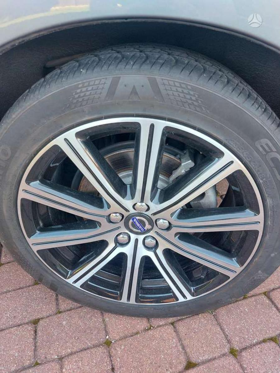 Grey Volvo S60 2017 in Klaipeda, with an engine capacity of 2.00 L and mileage of 80 thousand km for 12800 €, photo 25 on AUTOMOTO.COM.LV