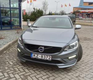 Pelēks Volvo S60 2017 Rīga, ar dzinēja tilpumu 2.00 L un nobraukumu 235 tūkst. km par 14990 €, foto 4 vietnē AUTOMOTO.COM.LV