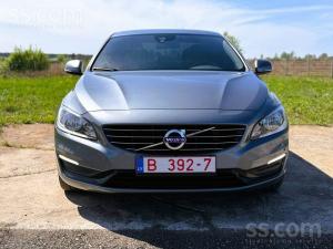 Серый Вольво С60 2018 в Рига, объемом двигателя 2.00 л и пробегом 166 тыс. км за 10990 €, фото 3 на AUTOMOTO.COM.LV
