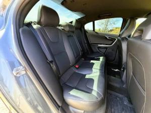 Pelēks Volvo S60 2018 Rīga, ar dzinēja tilpumu 2.00 L un nobraukumu 166 tūkst. km par 8000 €, foto 20 vietnē AUTOMOTO.COM.LV