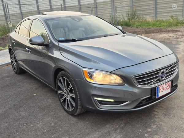 Grey Volvo S60 2018 in Kaunas, with an engine capacity of 2.00 L and mileage of 226 thousand km for 8100 €, photo 1 on AUTOMOTO.COM.LV