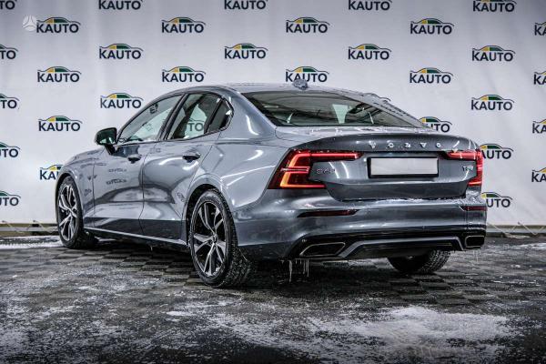 Pelēks Volvo S60 2019 Kauņa, ar dzinēja tilpumu 2.00 L un nobraukumu 251 tūkst. km par 17790 €, foto 4 vietnē AUTOMOTO.COM.LV