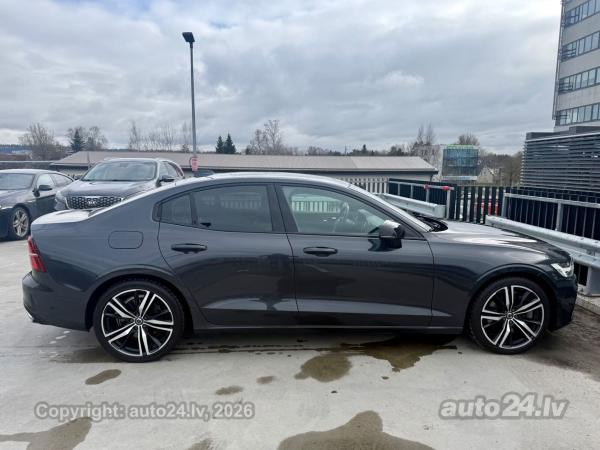 Grey Volvo S60 2019 in Tallinn, with an engine capacity of 2.00 L and mileage of 61 thousand km for 27890 €, photo 5 on AUTOMOTO.COM.LV