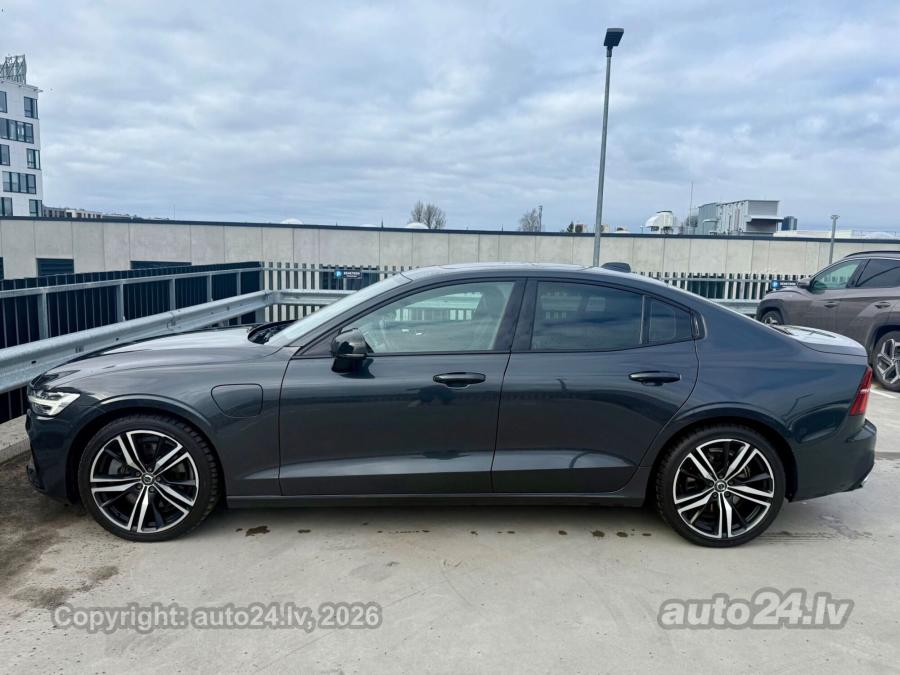 Pelēks Volvo S60 2019 Tallina, ar dzinēja tilpumu 2.00 L un nobraukumu 61 tūkst. km par 27890 €, foto 10 vietnē AUTOMOTO.COM.LV