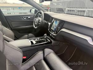 Pelēks Volvo S60 2019 Tallina, ar dzinēja tilpumu 2.00 L un nobraukumu 61 tūkst. km par 27890 €, foto 14 vietnē AUTOMOTO.COM.LV