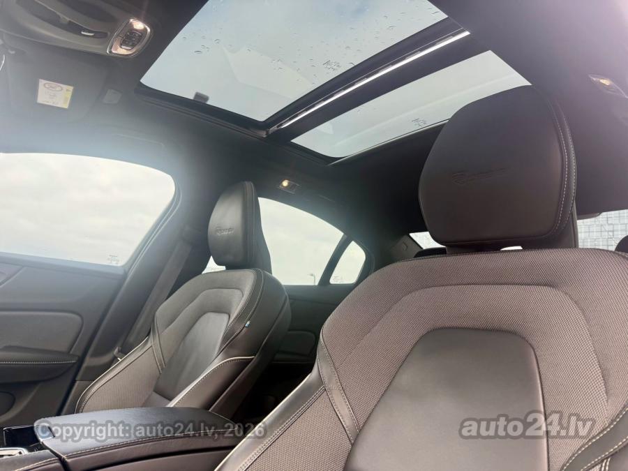 Pelēks Volvo S60 2019 Tallina, ar dzinēja tilpumu 2.00 L un nobraukumu 61 tūkst. km par 27890 €, foto 15 vietnē AUTOMOTO.COM.LV
