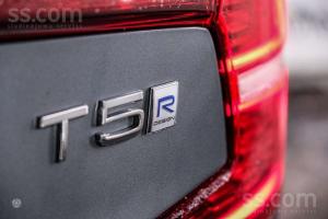 Grey Volvo S60 2019 in Riga, with an engine capacity of 2.00 L and mileage of 250 thousand km for 17790 €, photo 14 on AUTOMOTO.COM.LV