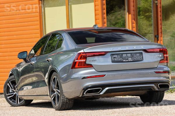 Pelēks Volvo S60 2019 Tukums, ar dzinēja tilpumu 2.00 L un nobraukumu 255 tūkst. km par 15790 €, foto 4 vietnē AUTOMOTO.COM.LV