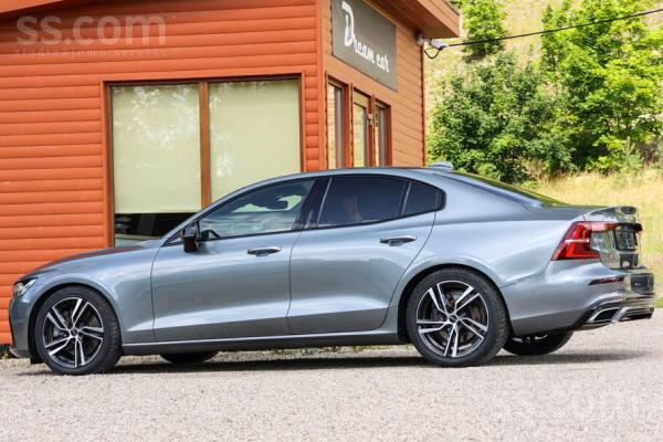 Pelēks Volvo S60 2019 Tukums, ar dzinēja tilpumu 2.00 L un nobraukumu 255 tūkst. km par 15790 €, foto 5 vietnē AUTOMOTO.COM.LV