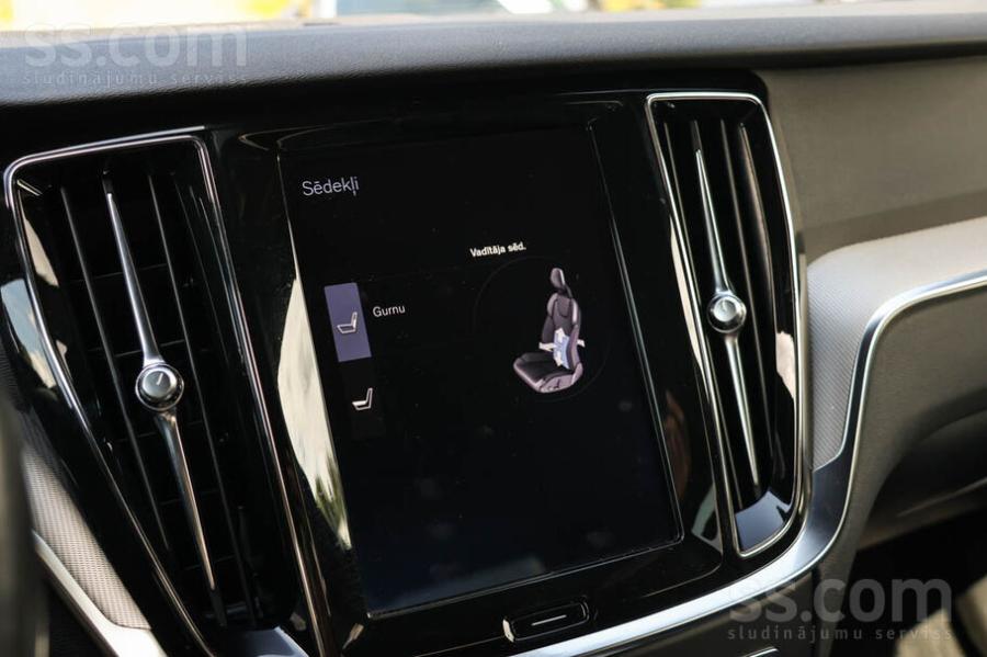 Pelēks Volvo S60 2019 Tukums, ar dzinēja tilpumu 2.00 L un nobraukumu 255 tūkst. km par 15790 €, foto 20 vietnē AUTOMOTO.COM.LV