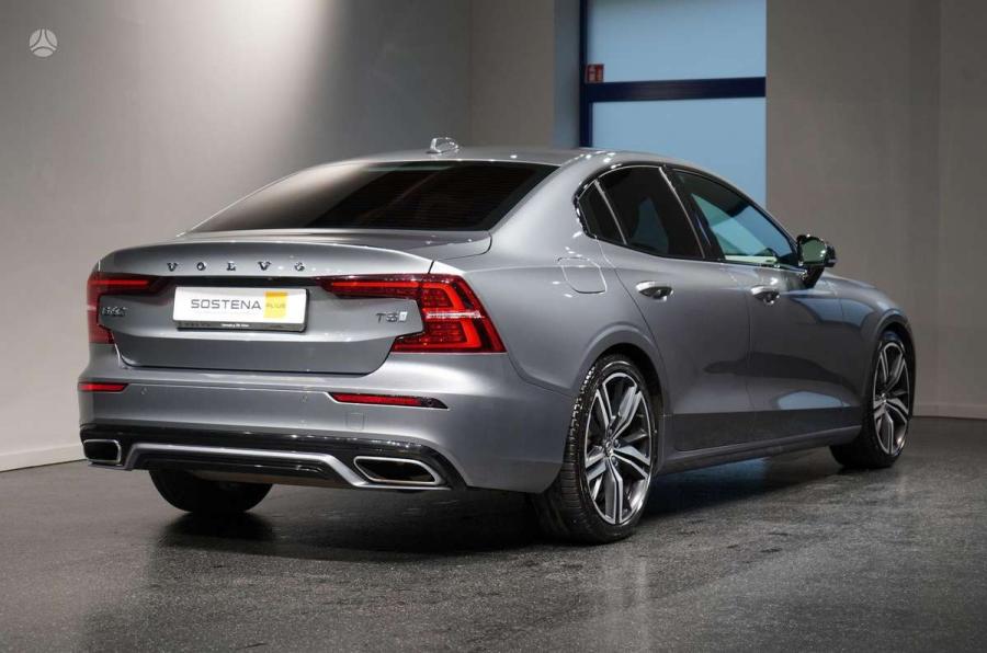 Grey Volvo S60 2019 in Vilnius, with an engine capacity of 1.97 L and mileage of 109 thousand km for 22900 €, photo 4 on AUTOMOTO.COM.LV