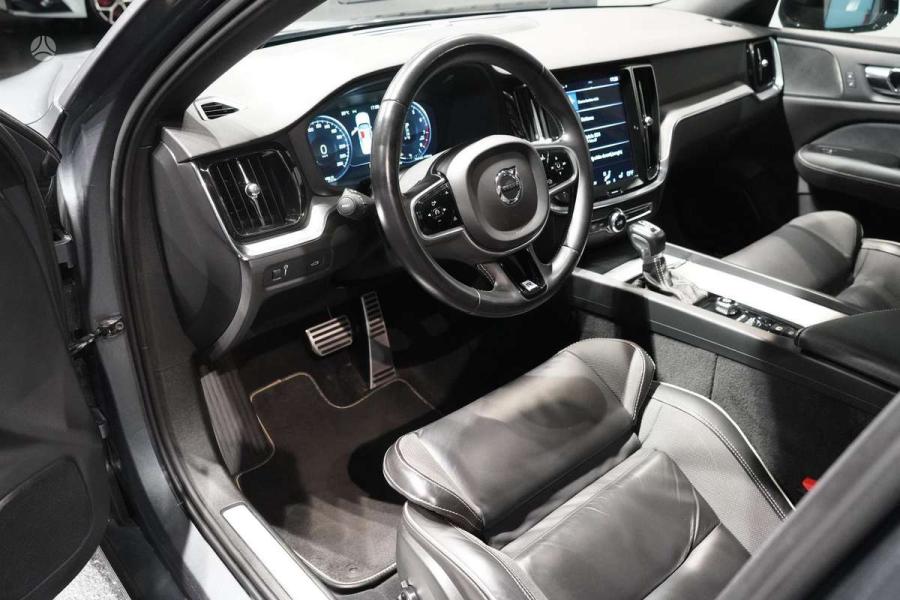 Grey Volvo S60 2019 in Vilnius, with an engine capacity of 1.97 L and mileage of 109 thousand km for 22900 €, photo 9 on AUTOMOTO.COM.LV