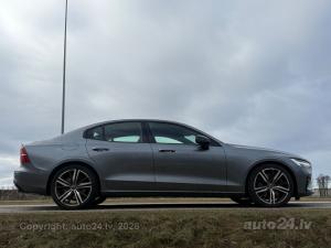 Grey Volvo S60 2020 in Tallinn, with an engine capacity of 2.00 L and mileage of 117 thousand km for 26500 €, photo 2 on AUTOMOTO.COM.LV