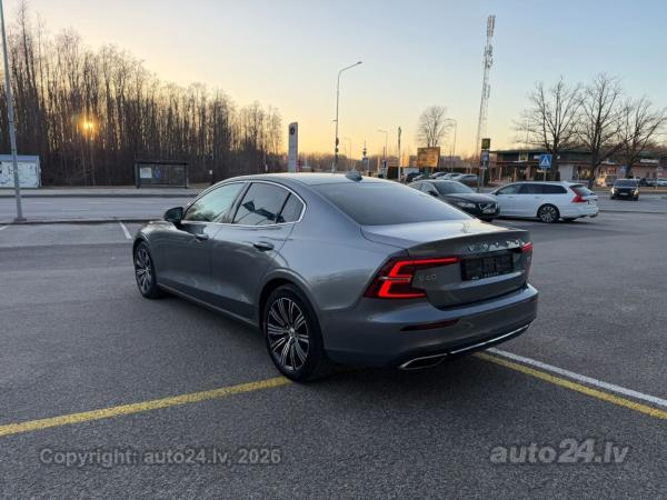 Grey Volvo S60 2020 in Parnu, with an engine capacity of 1.97 L and mileage of 69 thousand km for 24900 €, photo 4 on AUTOMOTO.COM.LV