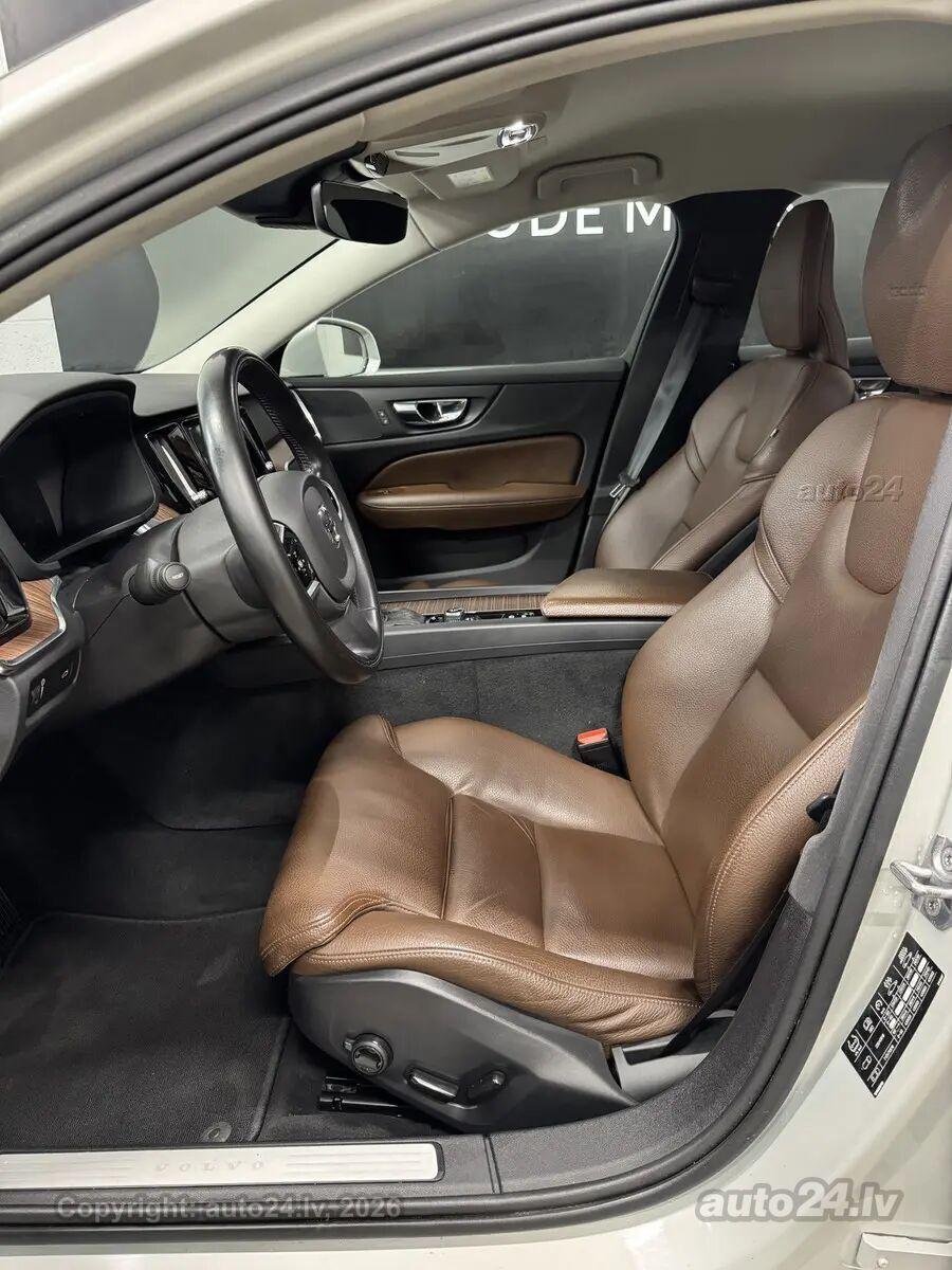 Pelēks Volvo S60 2020 Tallina, ar dzinēja tilpumu 2.00 L un nobraukumu 178 tūkst. km par 18995 €, foto 13 vietnē AUTOMOTO.COM.LV