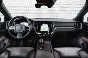 Grey Volvo S60 2020 in Riga, with an engine capacity of 2.00 L and mileage of 95 thousand km for 25200 €, photo 7 on AUTOMOTO.COM.LV