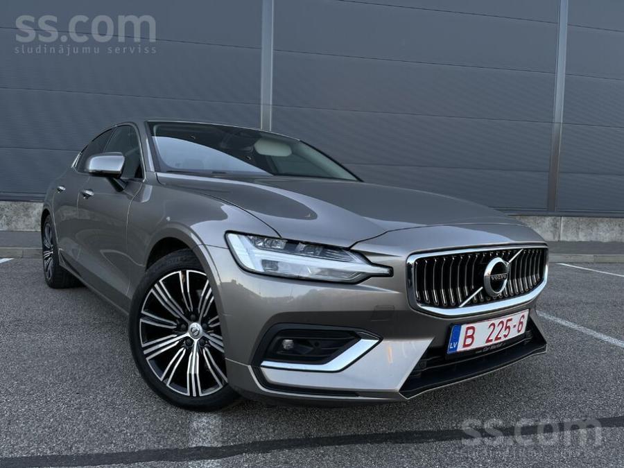Grey Volvo S60 2020 in Riga, with an engine capacity of 2.00 L and mileage of 229 thousand km for 17490 €, photo 3 on AUTOMOTO.COM.LV