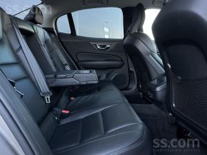 Grey Volvo S60 2020 in Riga, with an engine capacity of 2.00 L and mileage of 229 thousand km for 17490 €, photo 8 on AUTOMOTO.COM.LV