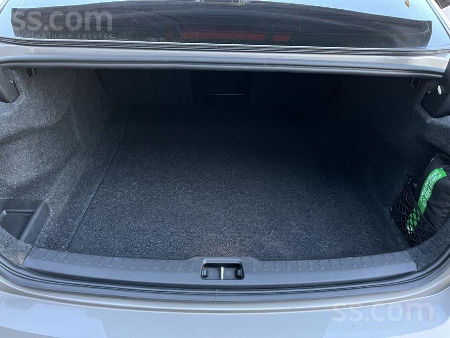 Grey Volvo S60 2020 in Riga, with an engine capacity of 2.00 L and mileage of 229 thousand km for 17490 €, photo 17 on AUTOMOTO.COM.LV