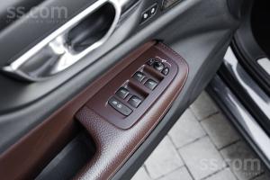 Grey Volvo S60 2020 in Riga, with an engine capacity of 2.00 L and mileage of 95 thousand km for 25200 €, photo 8 on AUTOMOTO.COM.LV