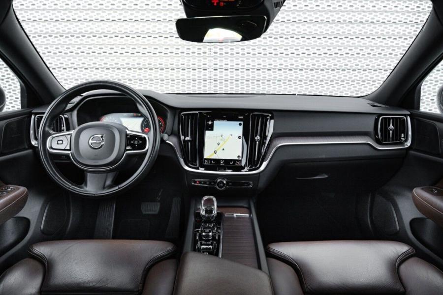Pelēks Volvo S60 2020 Mārupe, ar dzinēja tilpumu 2.00 L un nobraukumu 95 tūkst. km par 24800 €, foto 7 vietnē AUTOMOTO.COM.LV