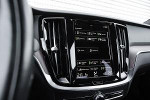 Pelēks Volvo S60 2020 Mārupe, ar dzinēja tilpumu 2.00 L un nobraukumu 95 tūkst. km par 24800 €, foto 20 vietnē AUTOMOTO.COM.LV