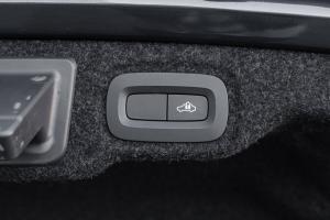 Pelēks Volvo S60 2020 Mārupe, ar dzinēja tilpumu 2.00 L un nobraukumu 95 tūkst. km par 24800 €, foto 29 vietnē AUTOMOTO.COM.LV