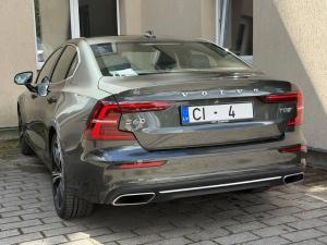 Grey Volvo S60 2020 in Riga, with an engine capacity of 2.00 L and mileage of 126 thousand km for 26000 €, photo 4 on AUTOMOTO.COM.LV
