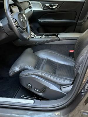 Grey Volvo S60 2020 in Riga, with an engine capacity of 2.00 L and mileage of 126 thousand km for 26000 €, photo 6 on AUTOMOTO.COM.LV