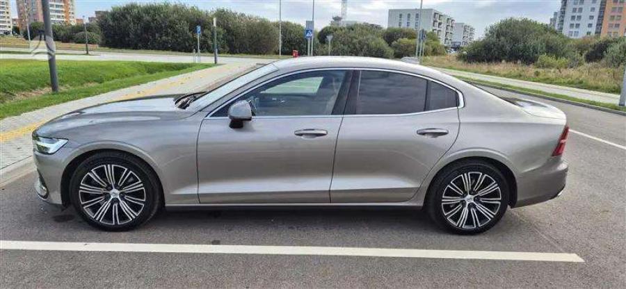 Grey Volvo S60 2020 in Gargzdai, with an engine capacity of 1.97 L and mileage of 75 thousand km for 25490 €, photo 3 on AUTOMOTO.COM.LV