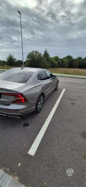 Grey Volvo S60 2020 in Gargzdai, with an engine capacity of 1.97 L and mileage of 75 thousand km for 25490 €, photo 11 on AUTOMOTO.COM.LV