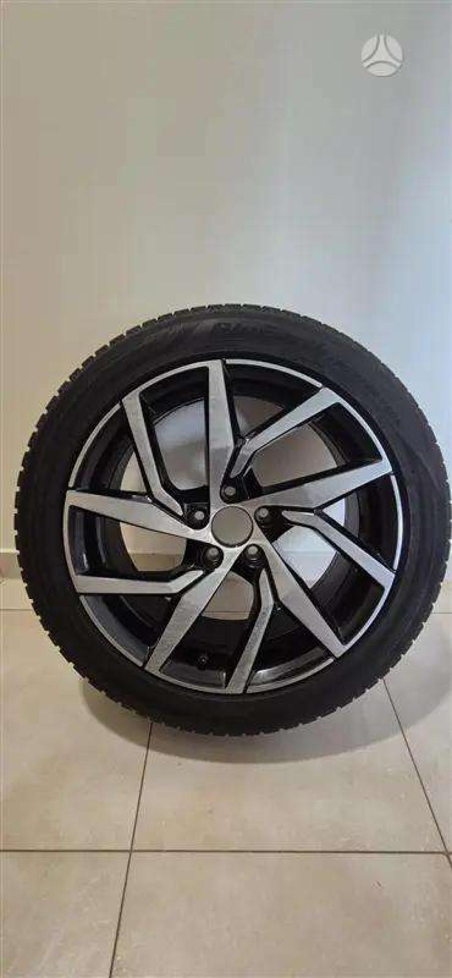 Grey Volvo S60 2020 in Gargzdai, with an engine capacity of 1.97 L and mileage of 75 thousand km for 25490 €, photo 30 on AUTOMOTO.COM.LV
