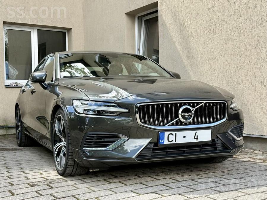 Pelēks Volvo S60 2020 Rīga, ar dzinēja tilpumu 2.00 L un nobraukumu 0 tūkst. km par 26000 €, foto 3 vietnē AUTOMOTO.COM.LV