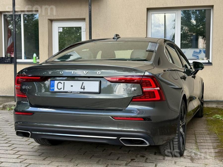 Pelēks Volvo S60 2020 Rīga, ar dzinēja tilpumu 2.00 L un nobraukumu 0 tūkst. km par 26000 €, foto 5 vietnē AUTOMOTO.COM.LV