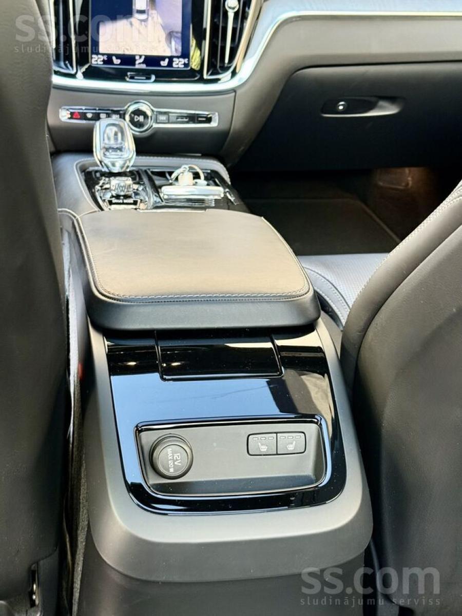 Pelēks Volvo S60 2020 Rīga, ar dzinēja tilpumu 2.00 L un nobraukumu 0 tūkst. km par 26000 €, foto 9 vietnē AUTOMOTO.COM.LV