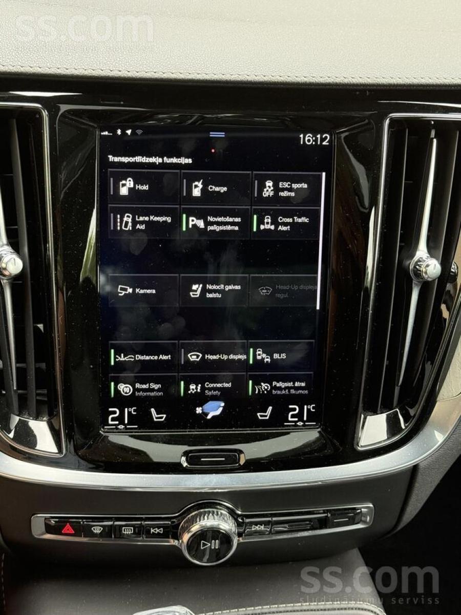 Pelēks Volvo S60 2020 Rīga, ar dzinēja tilpumu 2.00 L un nobraukumu 0 tūkst. km par 26000 €, foto 19 vietnē AUTOMOTO.COM.LV