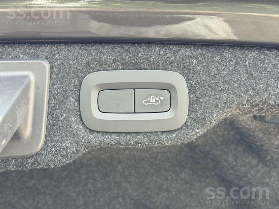 Pelēks Volvo S60 2020 Rīga, ar dzinēja tilpumu 2.00 L un nobraukumu 0 tūkst. km par 26000 €, foto 27 vietnē AUTOMOTO.COM.LV