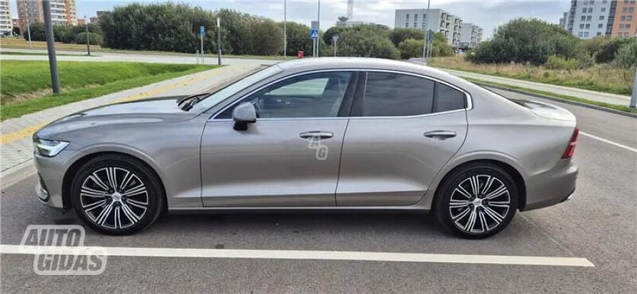 Pelēks Volvo S60 2020 Klaipėda, ar dzinēja tilpumu 2.00 L un nobraukumu 76 tūkst. km par 22800 €, foto 3 vietnē AUTOMOTO.COM.LV
