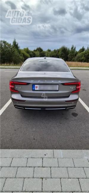 Pelēks Volvo S60 2020 Klaipėda, ar dzinēja tilpumu 2.00 L un nobraukumu 76 tūkst. km par 22800 €, foto 5 vietnē AUTOMOTO.COM.LV