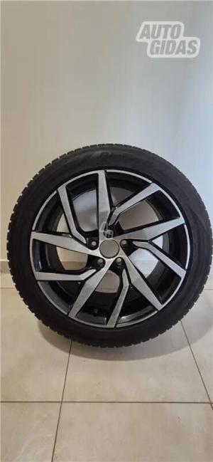 Pelēks Volvo S60 2020 Klaipėda, ar dzinēja tilpumu 2.00 L un nobraukumu 76 tūkst. km par 22800 €, foto 27 vietnē AUTOMOTO.COM.LV