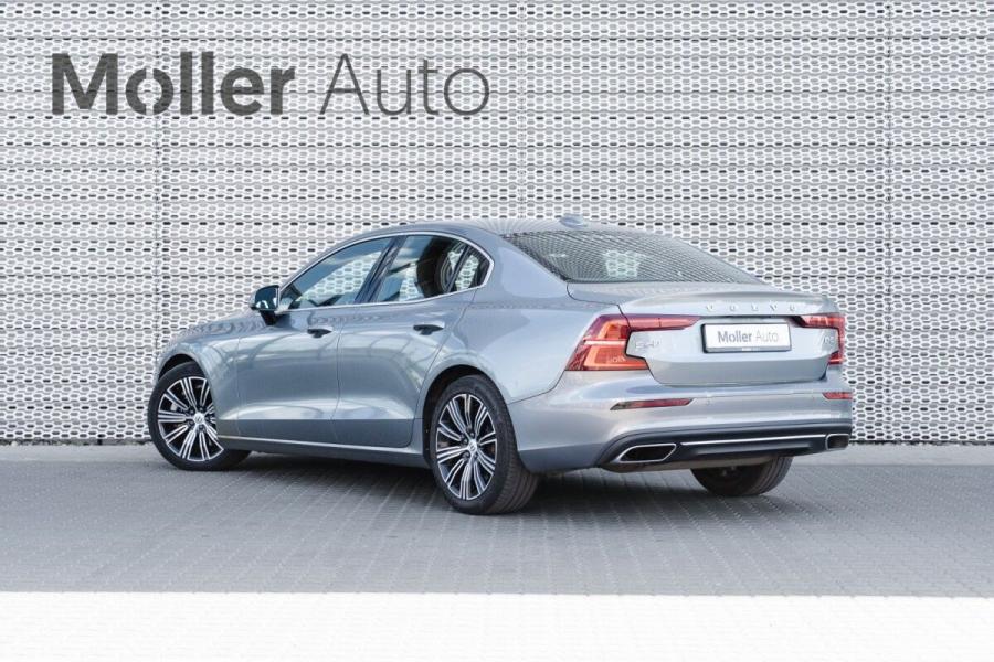 Pelēks Volvo S60 2021 Mārupe, ar dzinēja tilpumu 2.00 L un nobraukumu 100 tūkst. km par 23150 €, foto 4 vietnē AUTOMOTO.COM.LV