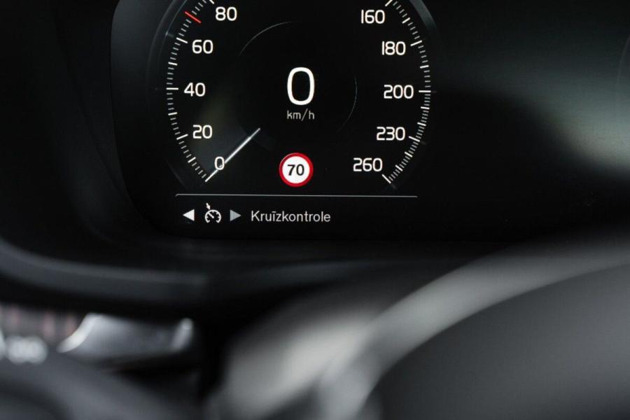 Pelēks Volvo S60 2021 Mārupe, ar dzinēja tilpumu 2.00 L un nobraukumu 100 tūkst. km par 23150 €, foto 12 vietnē AUTOMOTO.COM.LV
